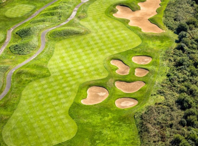 Quenching the Greens: How much water does golf course use ...
